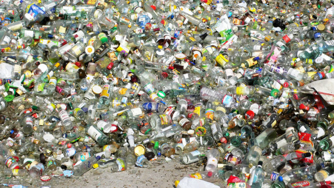 Report exposes barriers to single-use glass circularity - RECYCLING ...