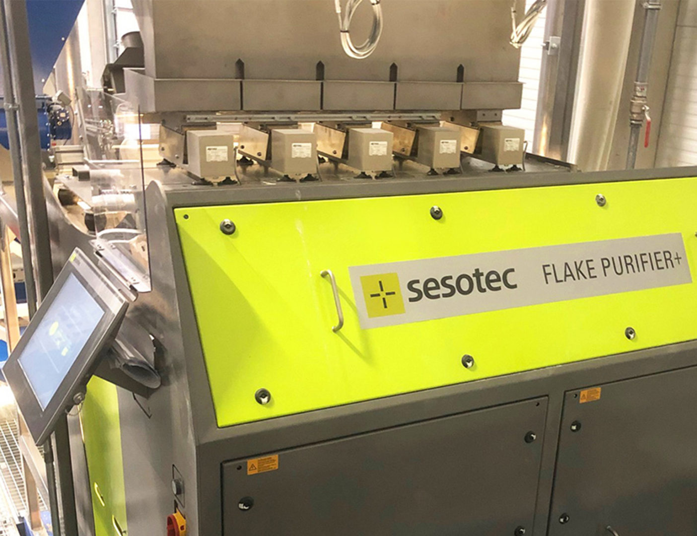 High purity flakes to close the material flow - RECYCLING magazine