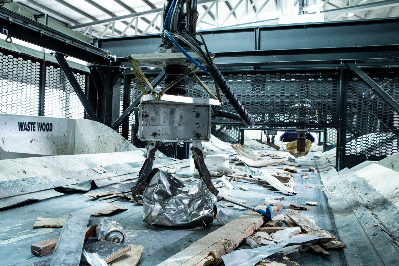 Norway’s first AI-powered robotic sorting station for industrial waste ...