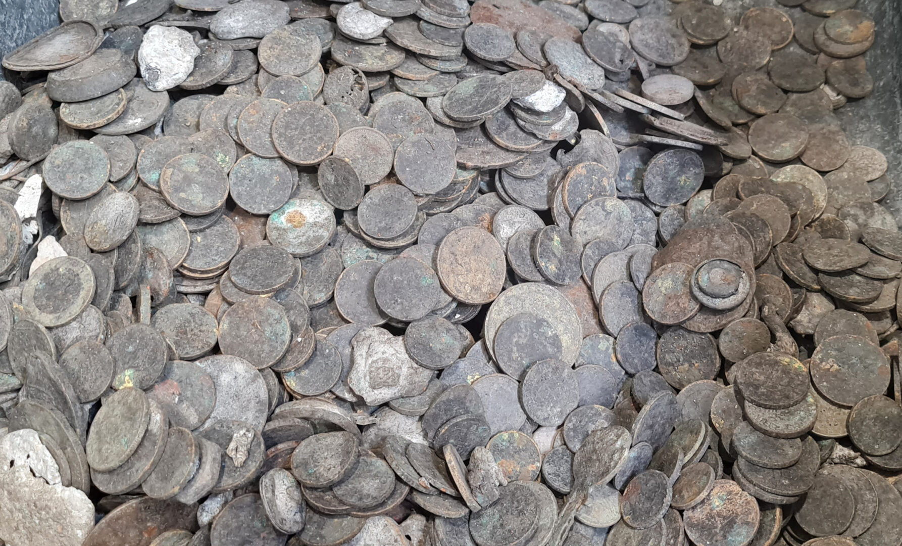 Coin recovery from industrial waste, incineration and automotive scrap ...
