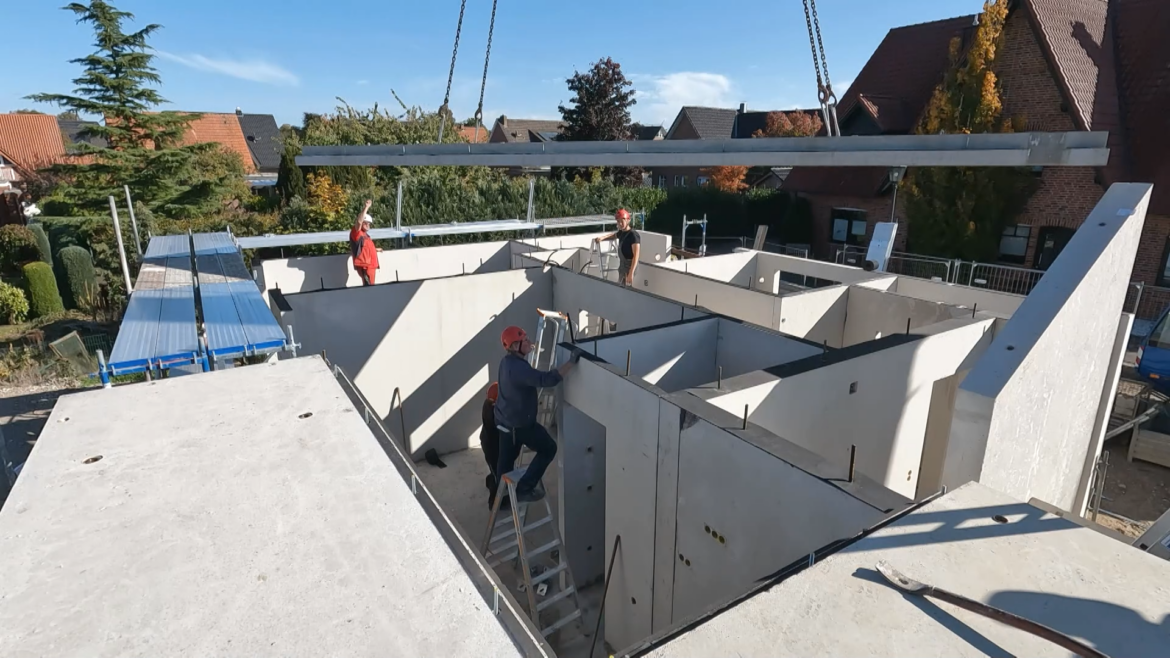 Building a house with recycled concrete and demolition waste ...