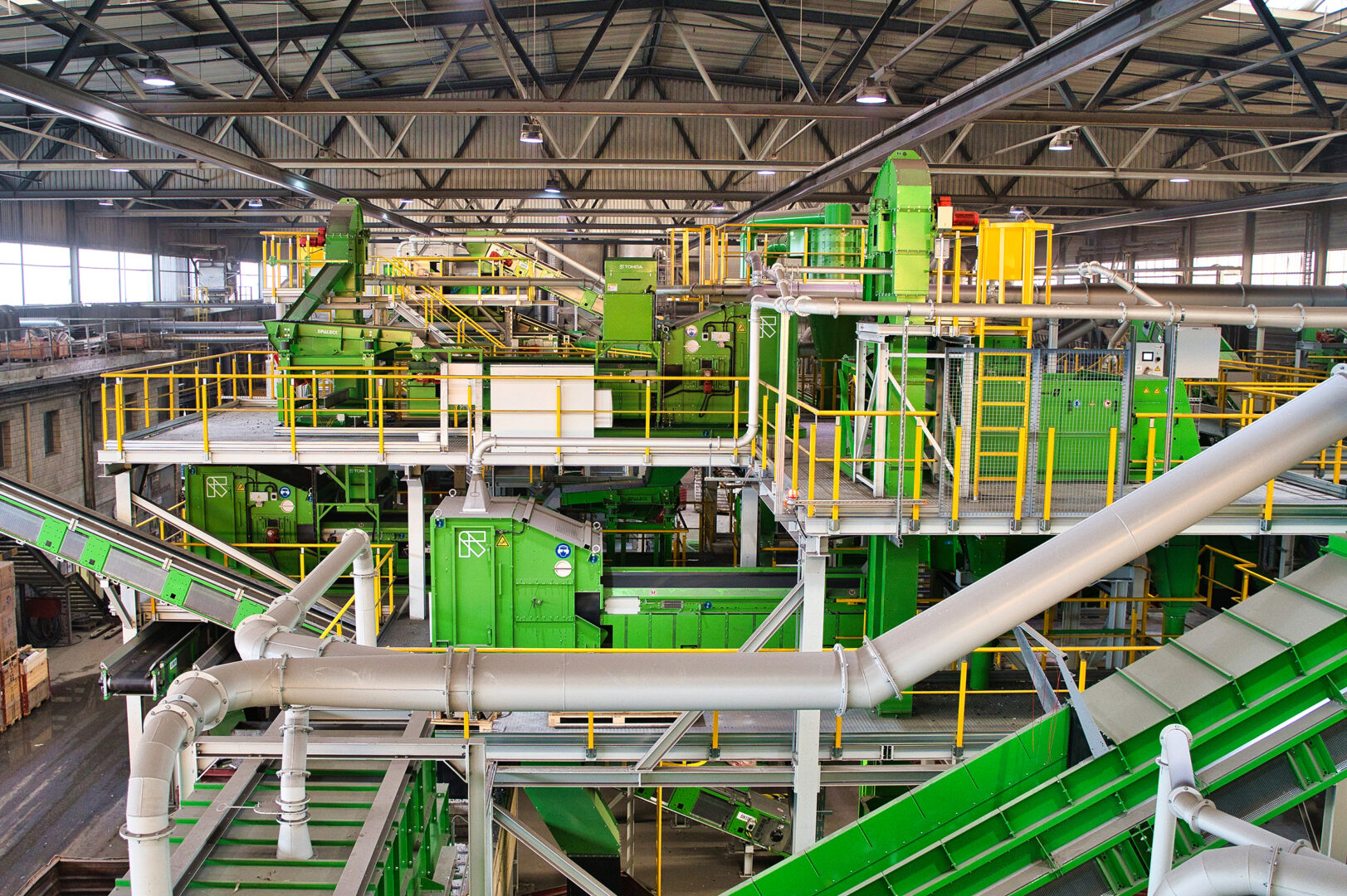 Efficient sorting of electronic and electrical waste - RECYCLING magazine