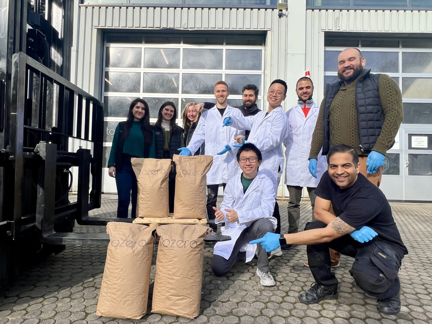 Tozero: First delivery of recycled lithium from battery waste ...