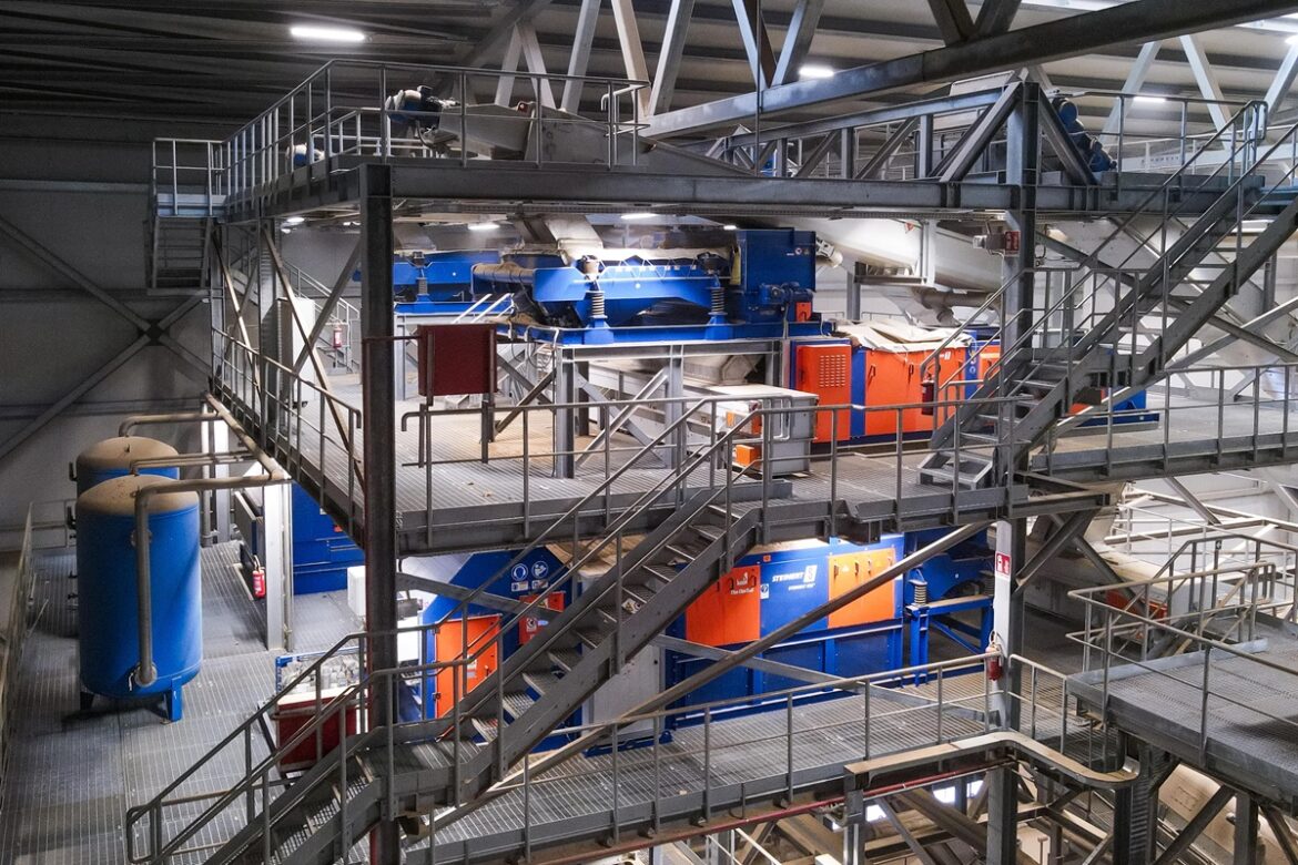 Sorting tech that unlocked 70% recycled MDF - RECYCLING magazine